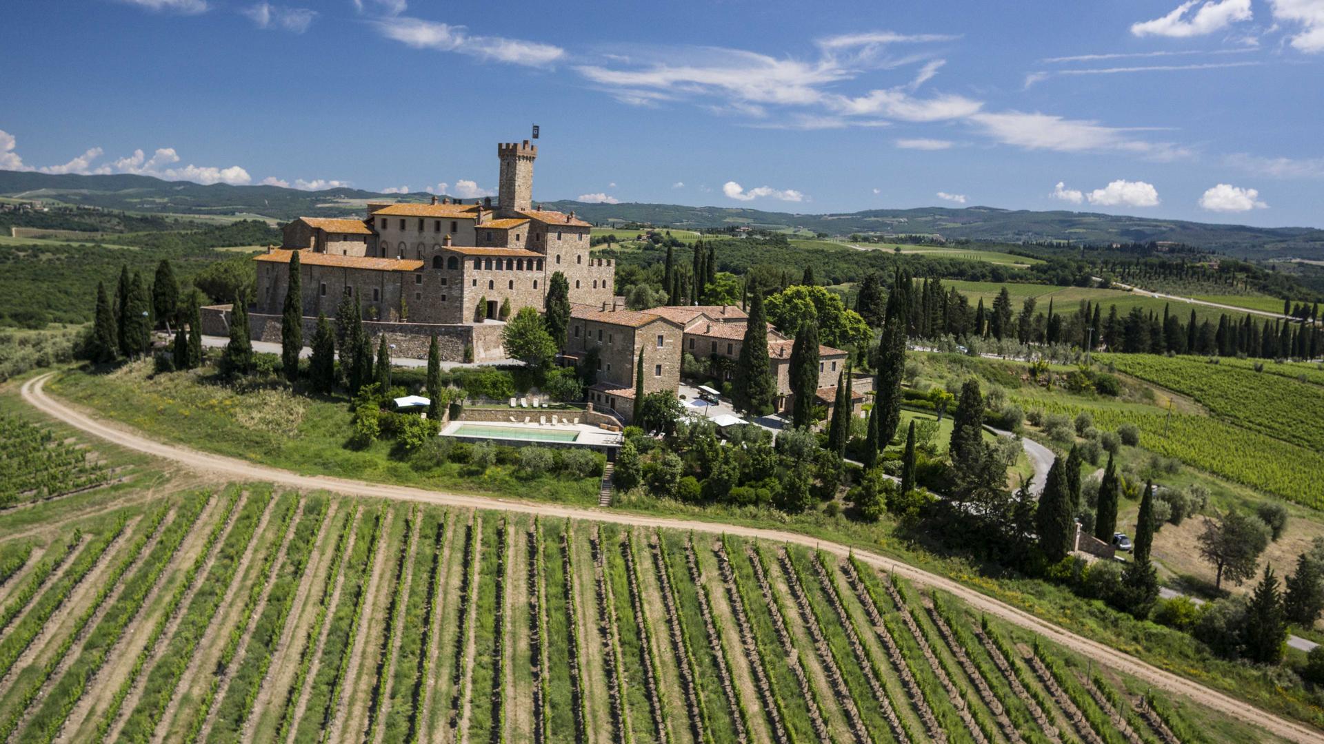 Castello Banfi - Il Borgo | CARTER.EU